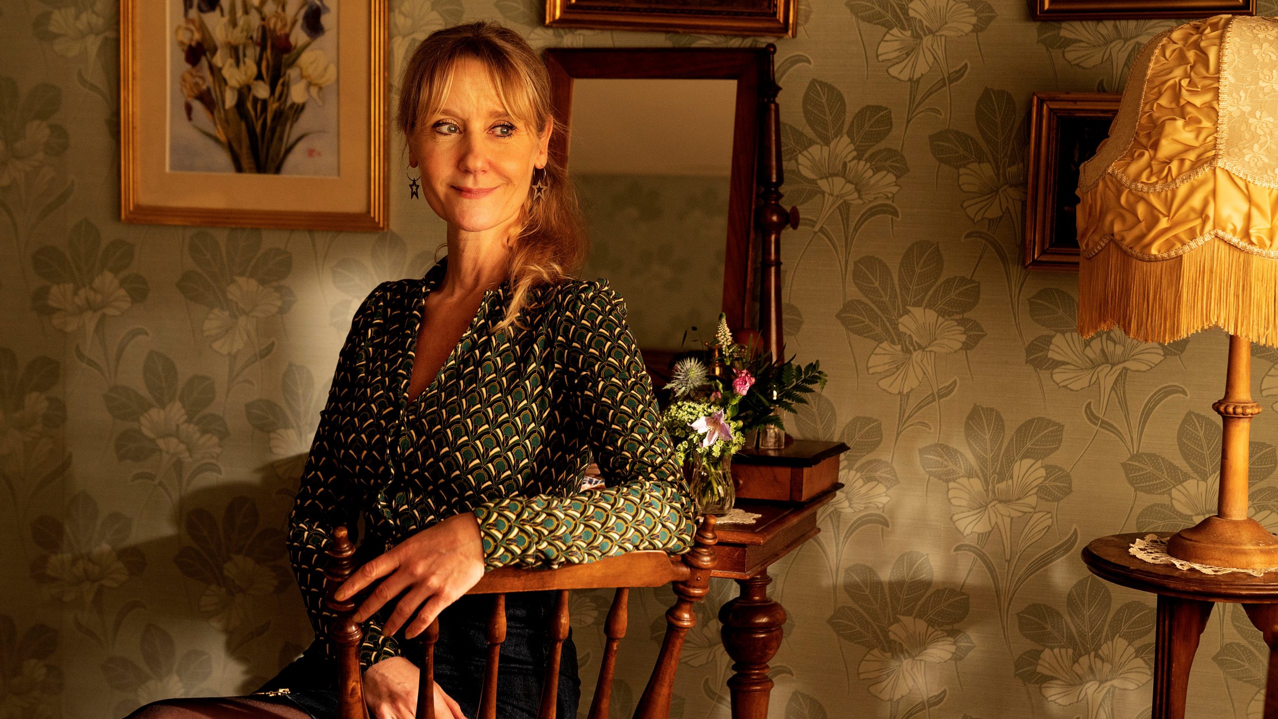 "Badehotellet"-stjerne om ny sæson: forbavser - SeniorNews.dk